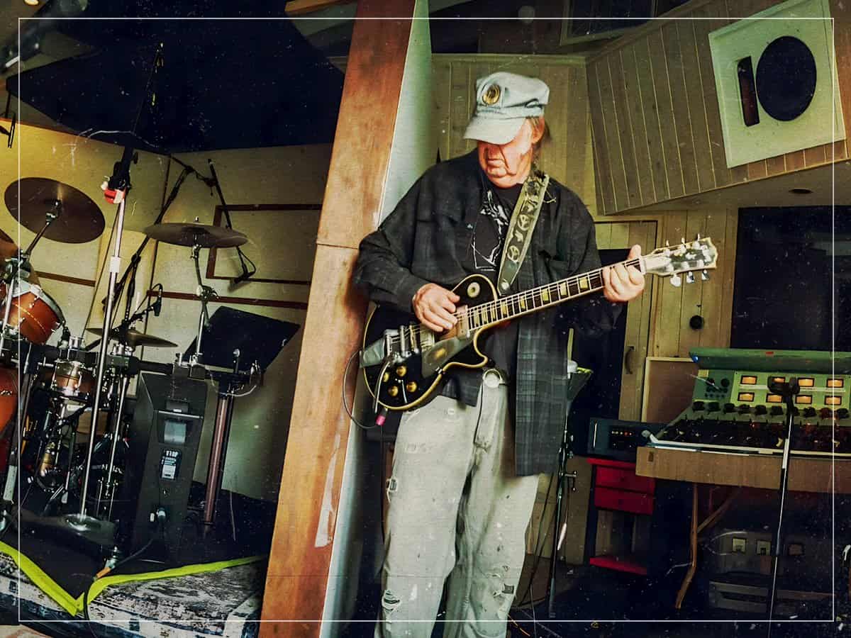 Neil Young's Endorsement of Hip-Hop: A Testament to Musical Evolution ...