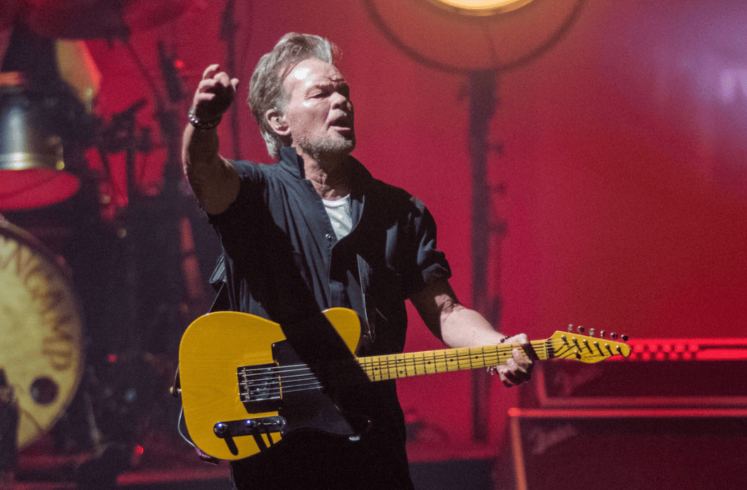 Legendary Classic Rock Singer John Mellencamp Ends Concert Early After ...