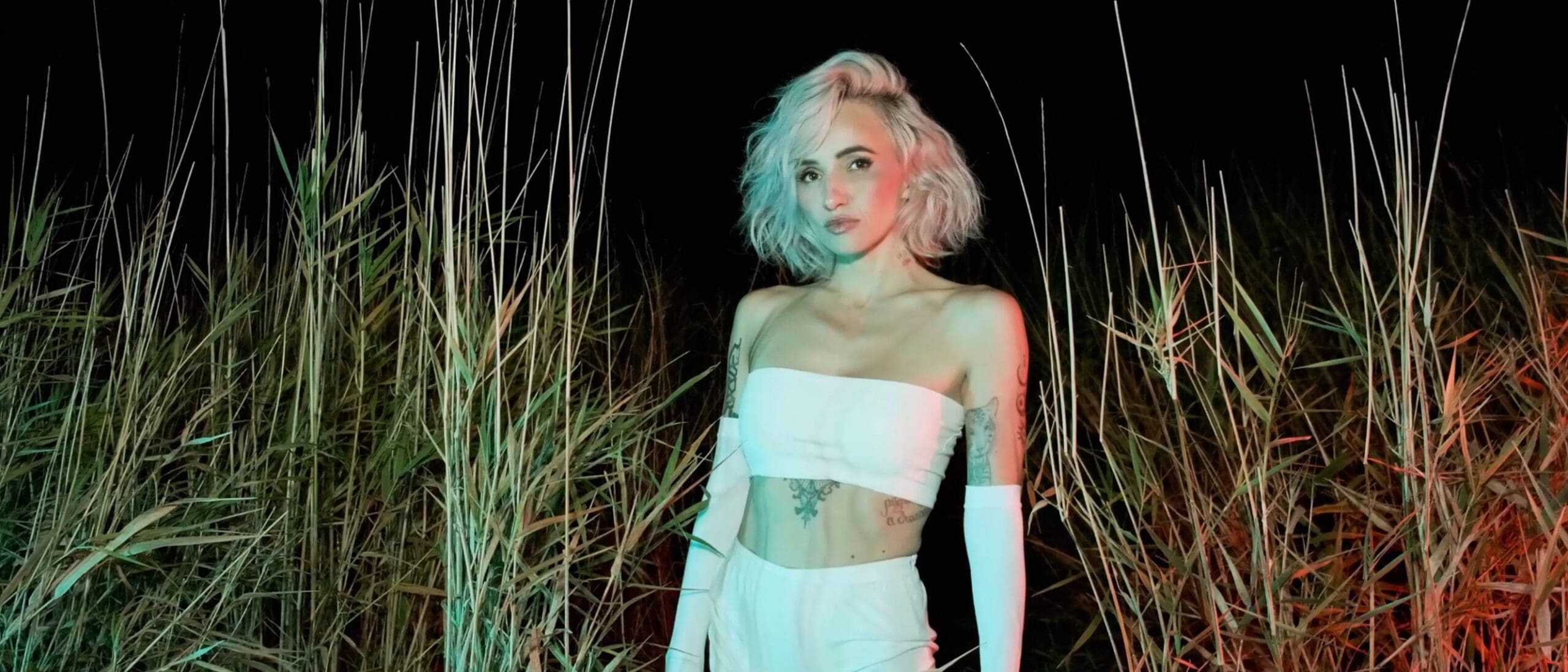 Juno Award-Winning Artist Lights Announces (A)Live Again Tour with ...